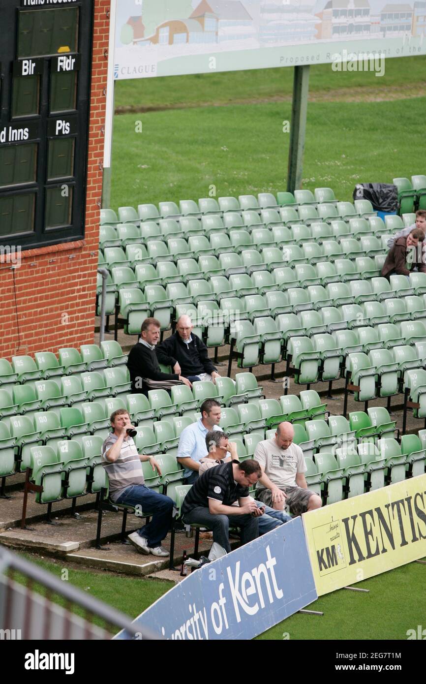 St lawrence cricket ground stands hi-res stock photography and images ...