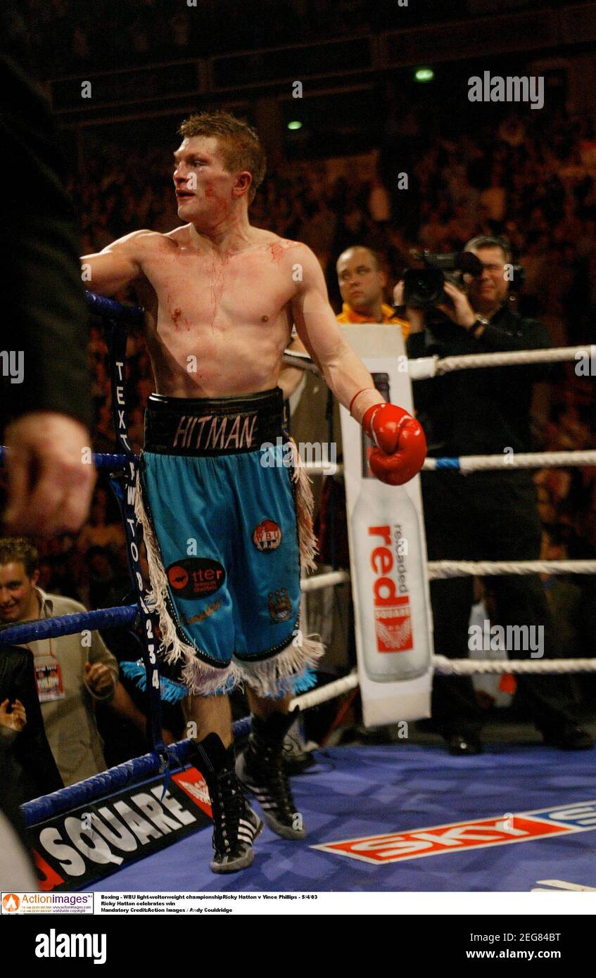 Ricky hatton v vince phillips hi-res stock photography and images - Alamy