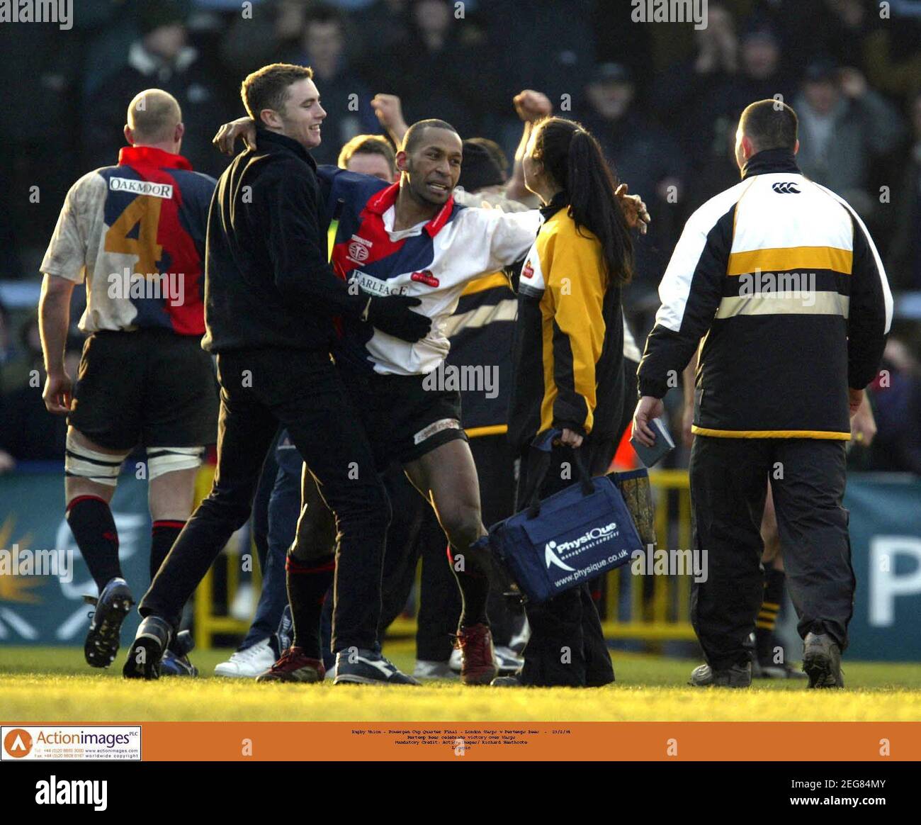 London wasps celebrate victory hi-res stock photography and images - Alamy