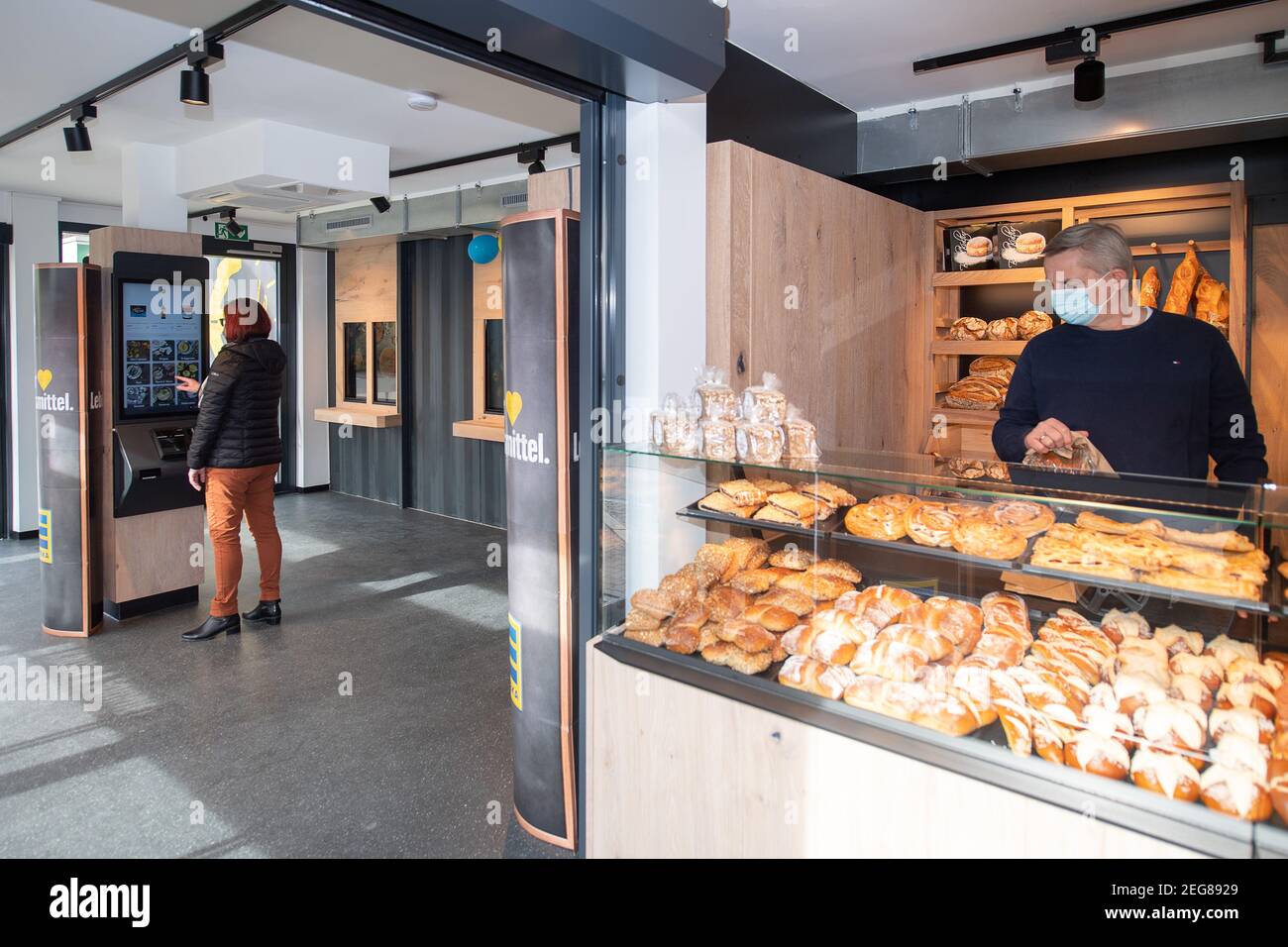 Attached Bread High Resolution Stock Photography and Images - Alamy