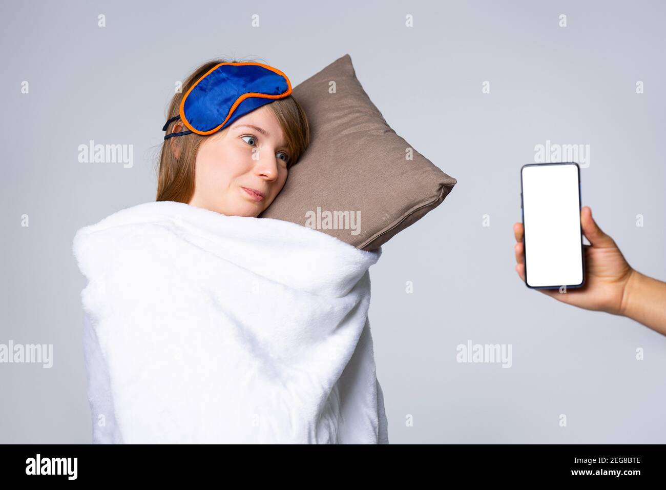 Problems, irregular sleep or lack of sleep caused by mobile phone, the ...