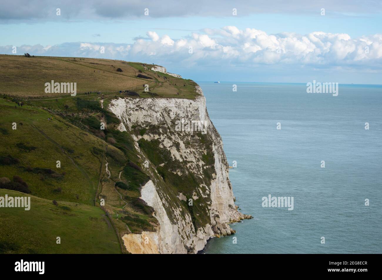 The White Cliffs of Dover with cloudy sky Stock Photo - Alamy