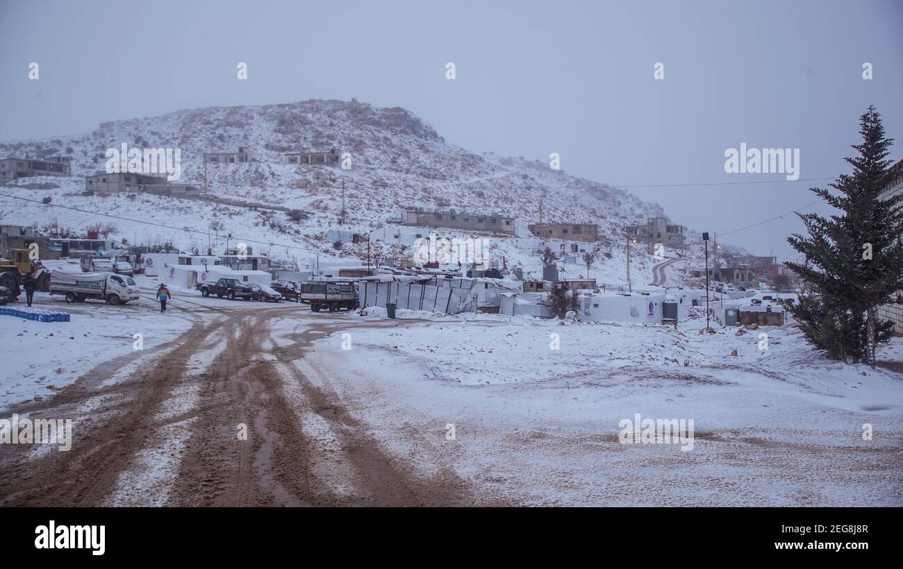 Syria refugee camp 2021 hi-res stock photography and images - Alamy