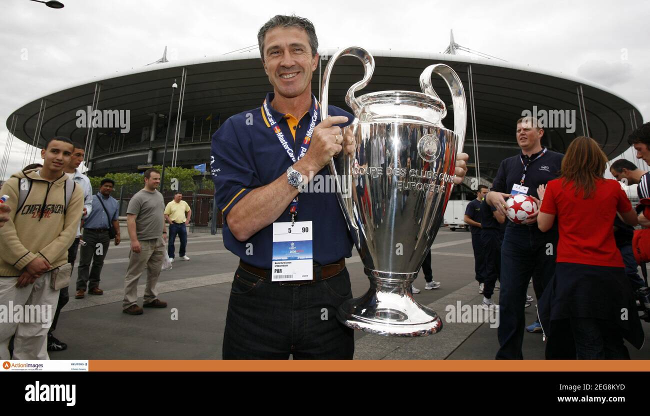 Angel pichi alonso hi-res stock photography and images - Alamy