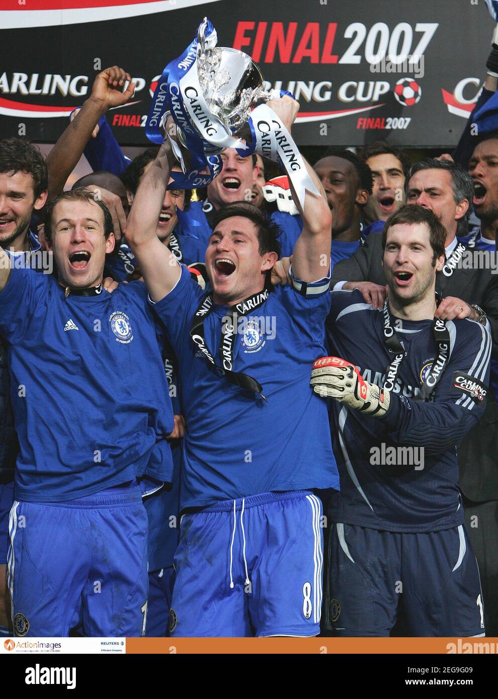 Carling cup trophy hi-res stock photography and images - Alamy