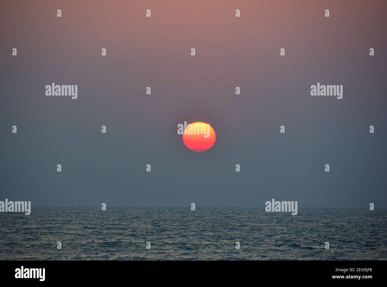 Sunset, Arabian Sea, Alappuzha, Alleppey, Kerala, India Stock Photo - Alamy
