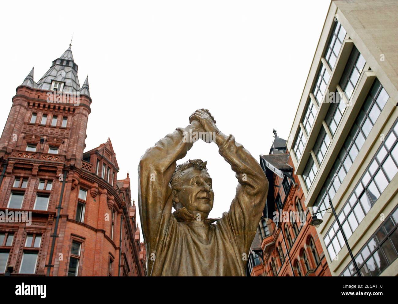 Brian Clough Statue High Resolution Stock Photography and Images - Alamy