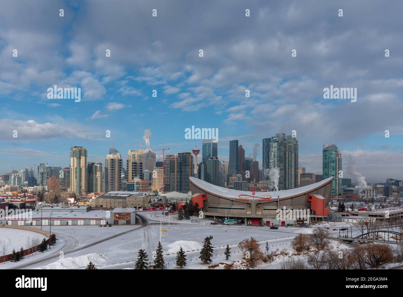 Scotiabank arena exterior hi-res stock photography and images - Alamy