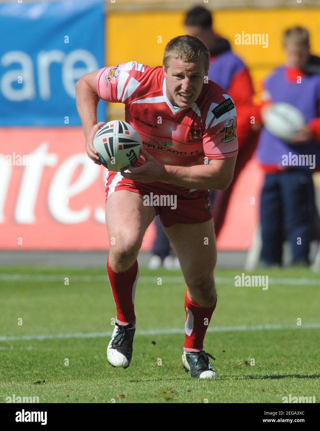 Brett finch hi-res stock photography and images - Alamy