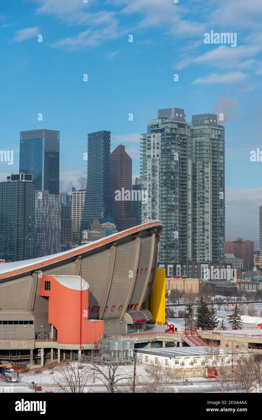 Scotiabank arena exterior hi-res stock photography and images - Alamy