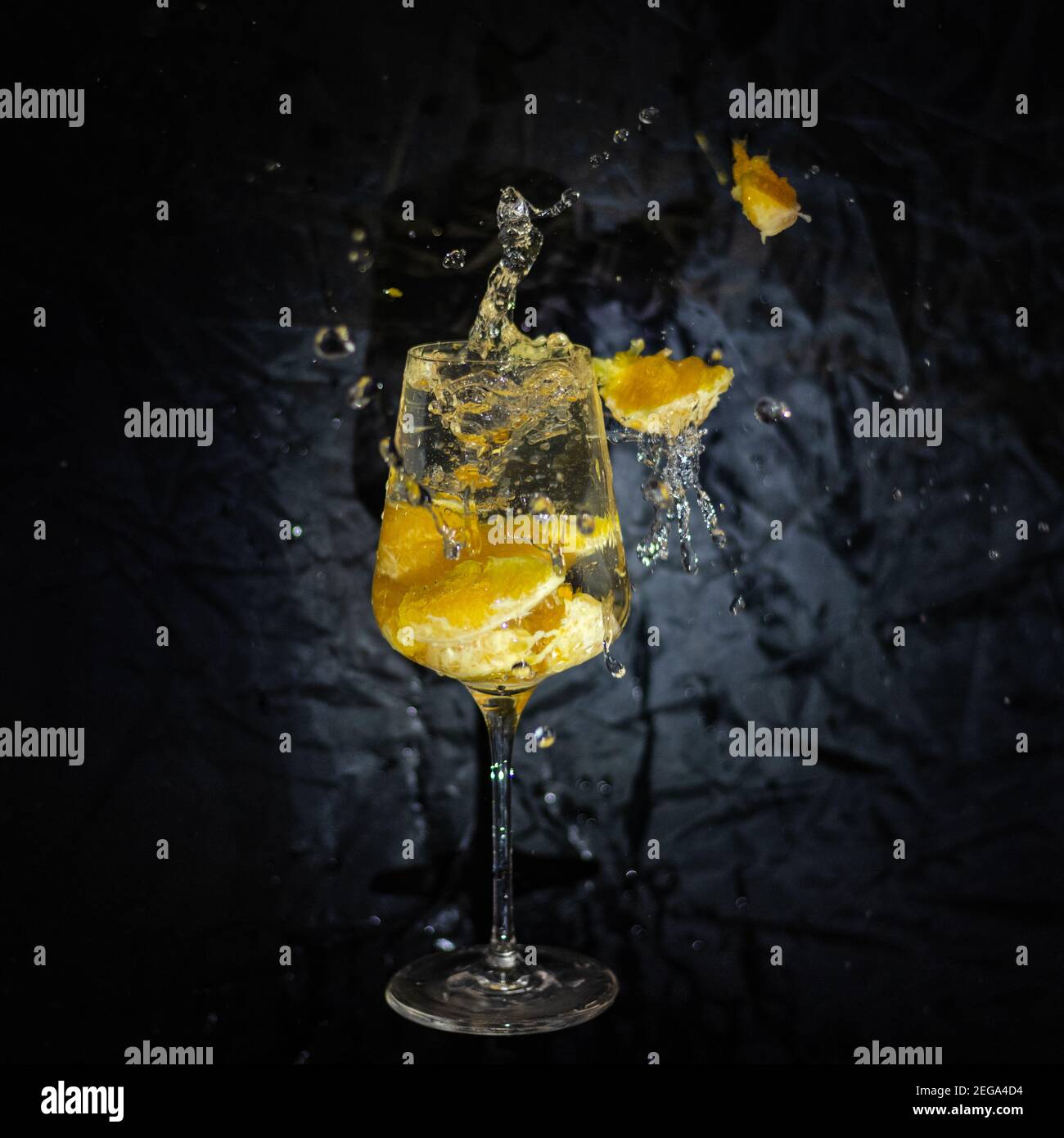 Water splash photoshoot hi-res stock photography and images - Alamy