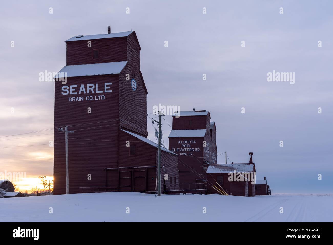 Rowley, Alberta - January 31, 2021: Old abandoned grain elevator in the ...