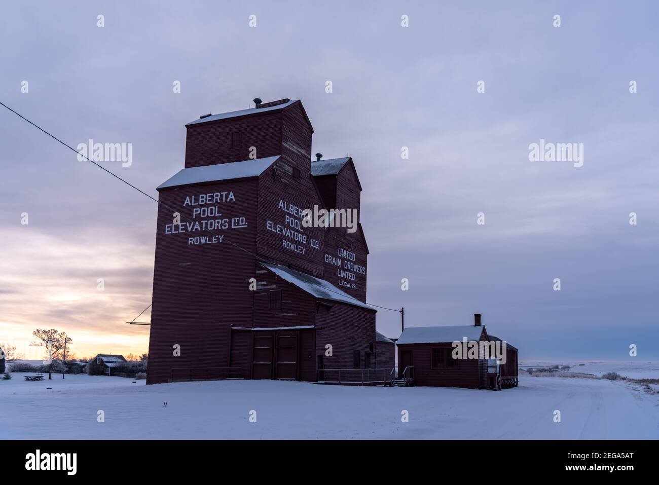 Rowley, Alberta - January 31, 2021: Old abandoned grain elevator in the ...