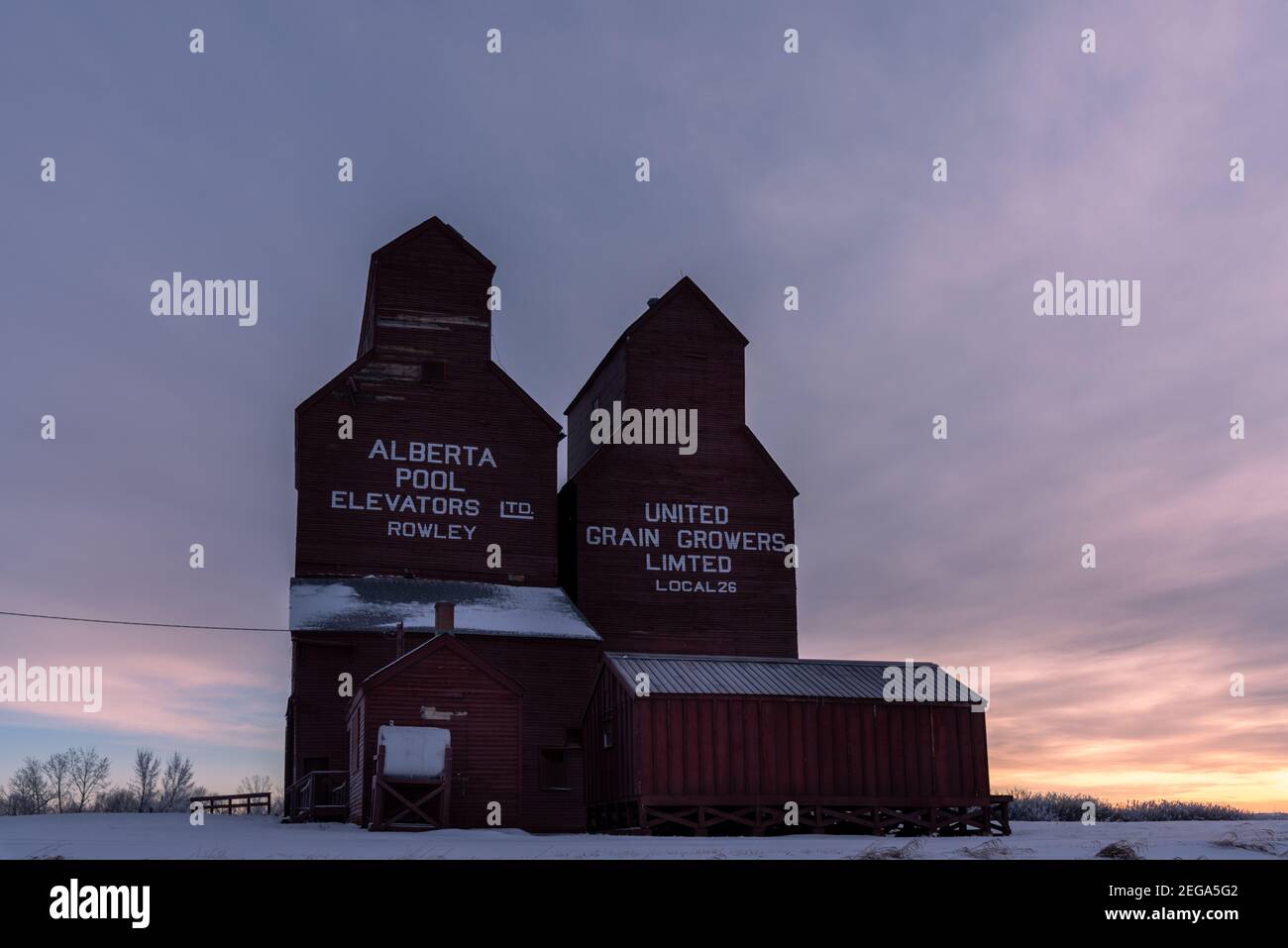 Rowley, Alberta - January 31, 2021: Old abandoned grain elevator in the ...