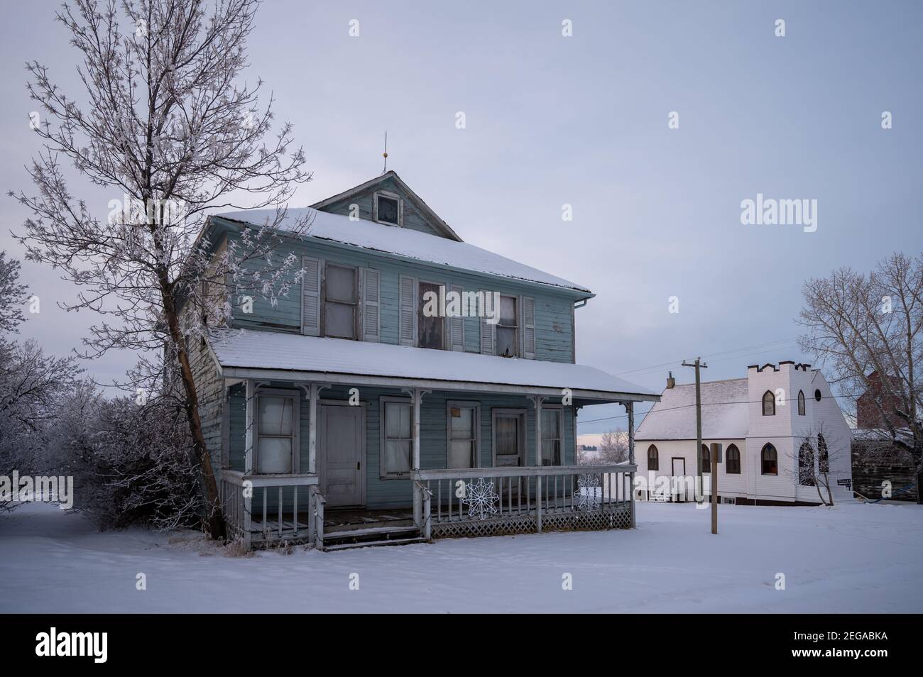 Abandoned home in the ghost town of Rowley, Alberta Stock Photo - Alamy