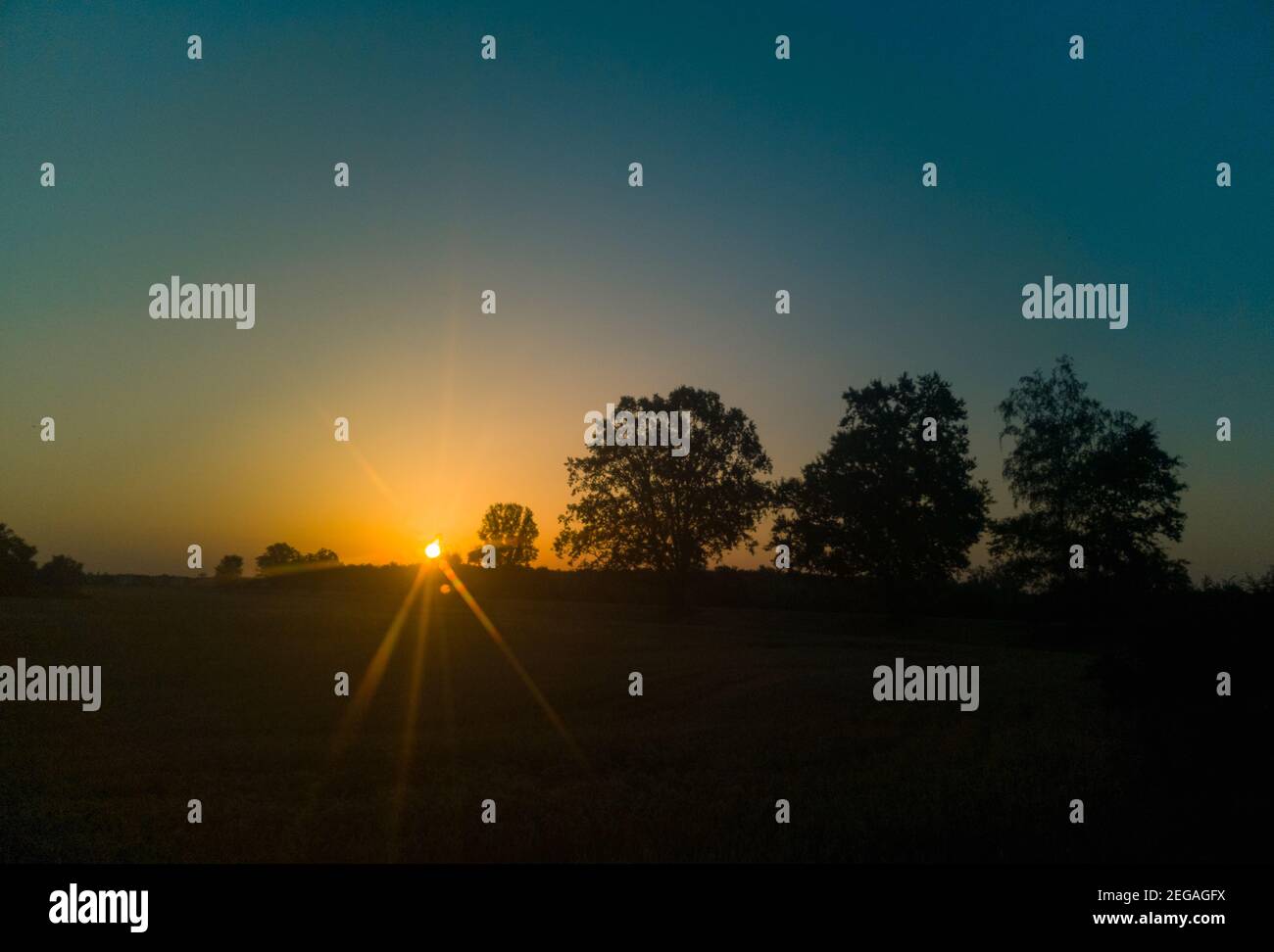 Star filter hi-res stock photography and images - Alamy
