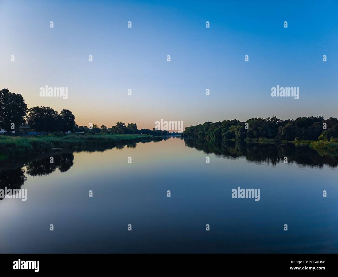 River without water hi-res stock photography and images - Alamy