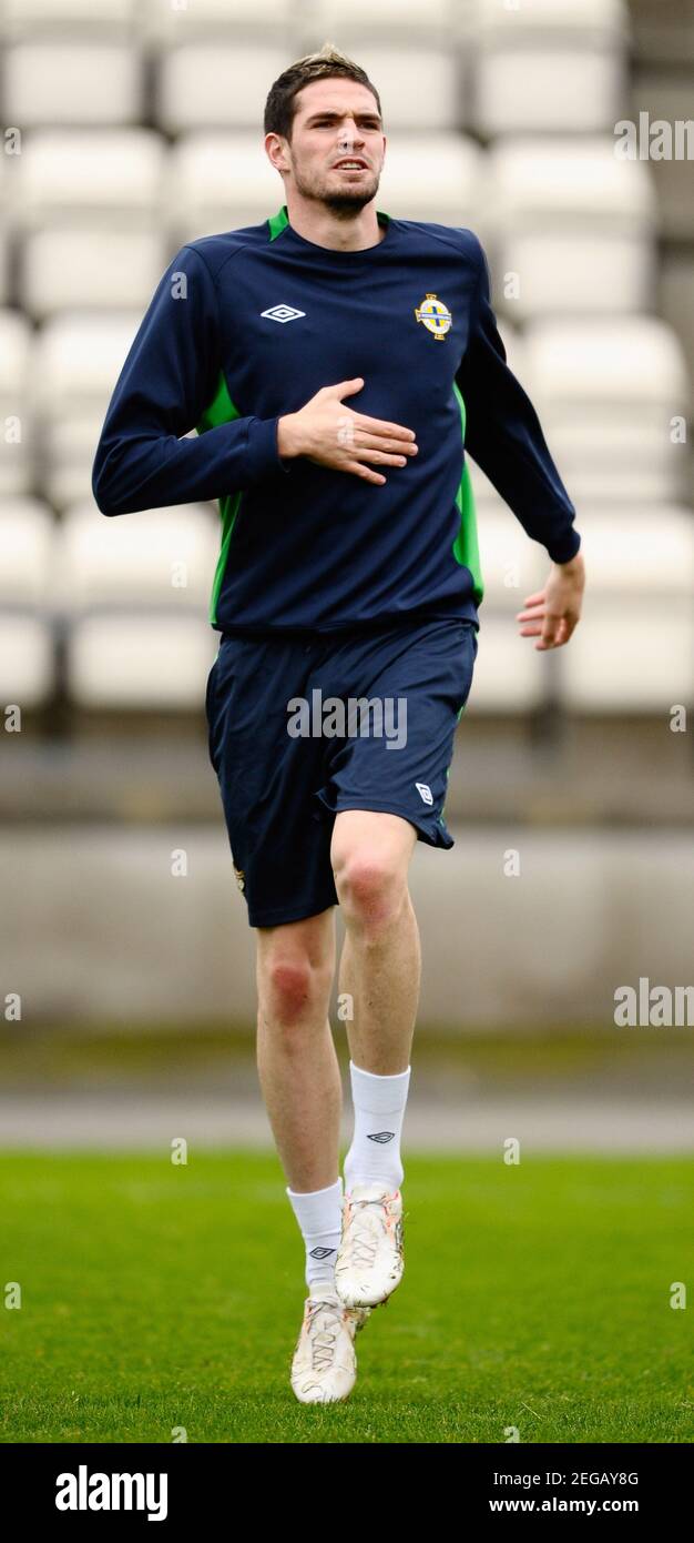 Kyle lafferty training for northern ireland hi-res stock photography ...