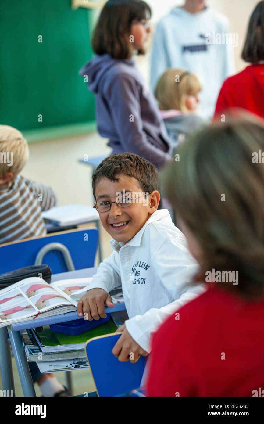 School eleven year olds hi-res stock photography and images - Alamy
