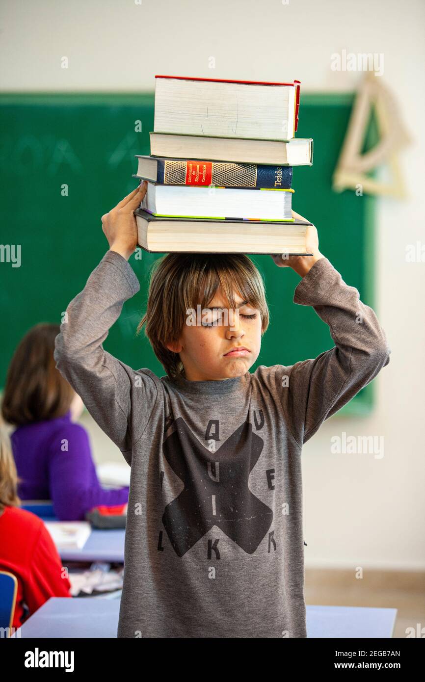 Classroom books children hi-res stock photography and images - Alamy