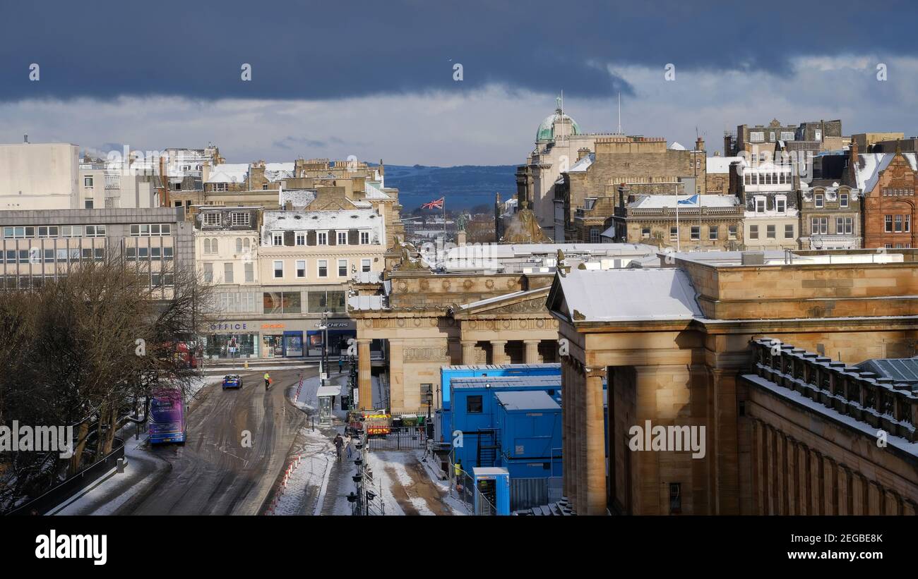 Scottish street snow hi-res stock photography and images - Alamy