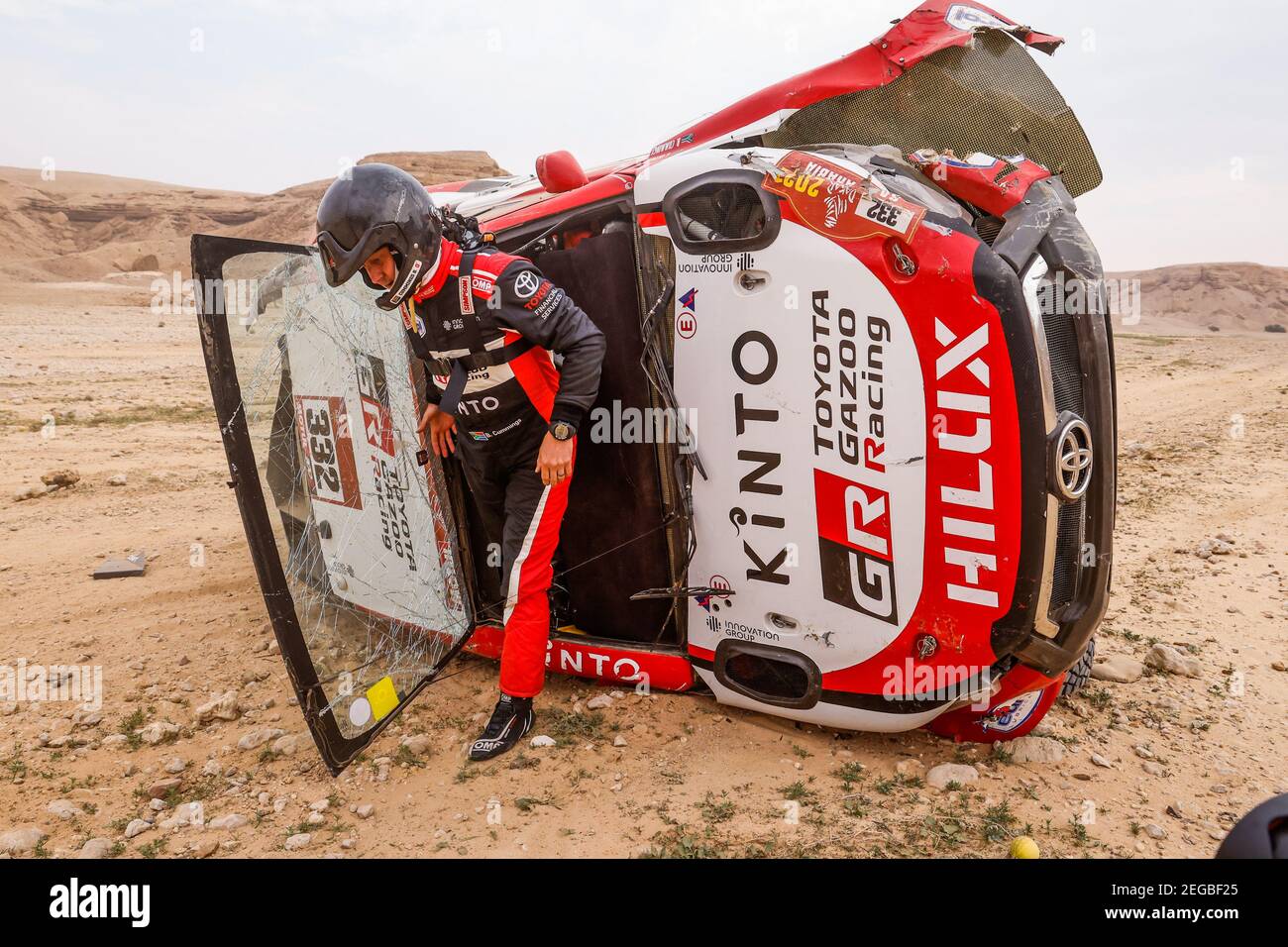 Dakar rally accident hi-res stock photography and images - Alamy