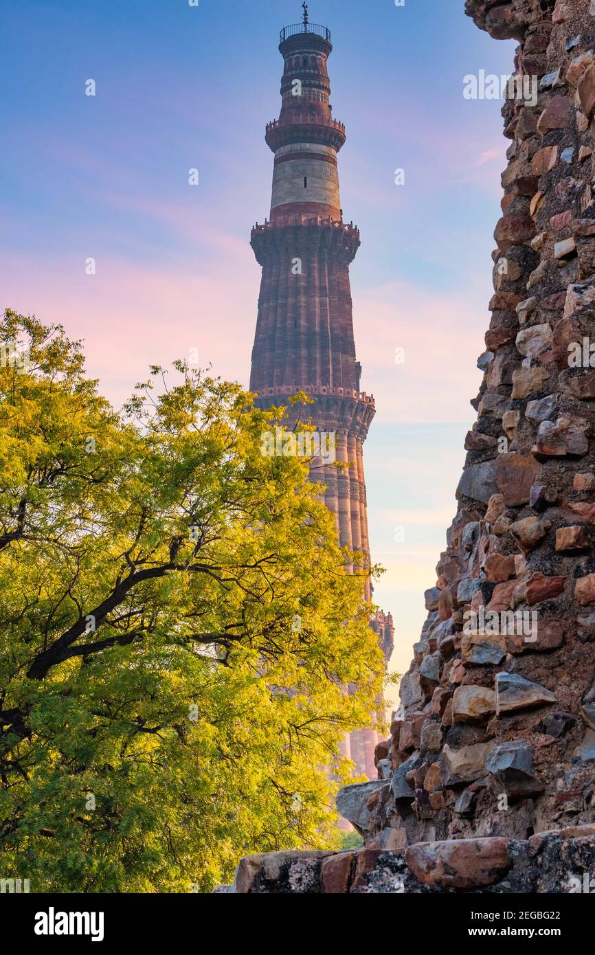 Qutub Minar (Minaret) a highest minaret in India standing 73 M tall ...
