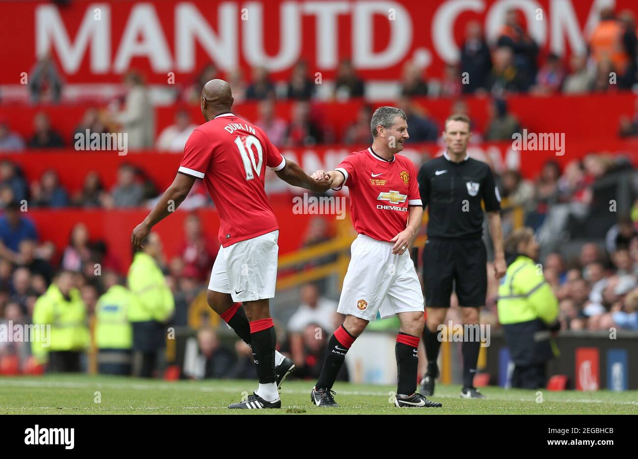 Denis irwin united legends hi-res stock photography and images - Alamy