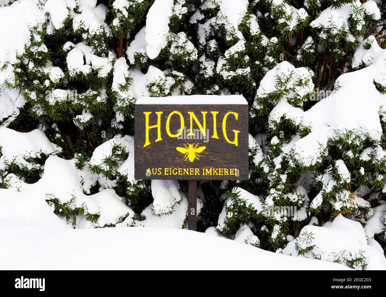 Sale sign of honey from our own apiary with a snowy background Stock ...