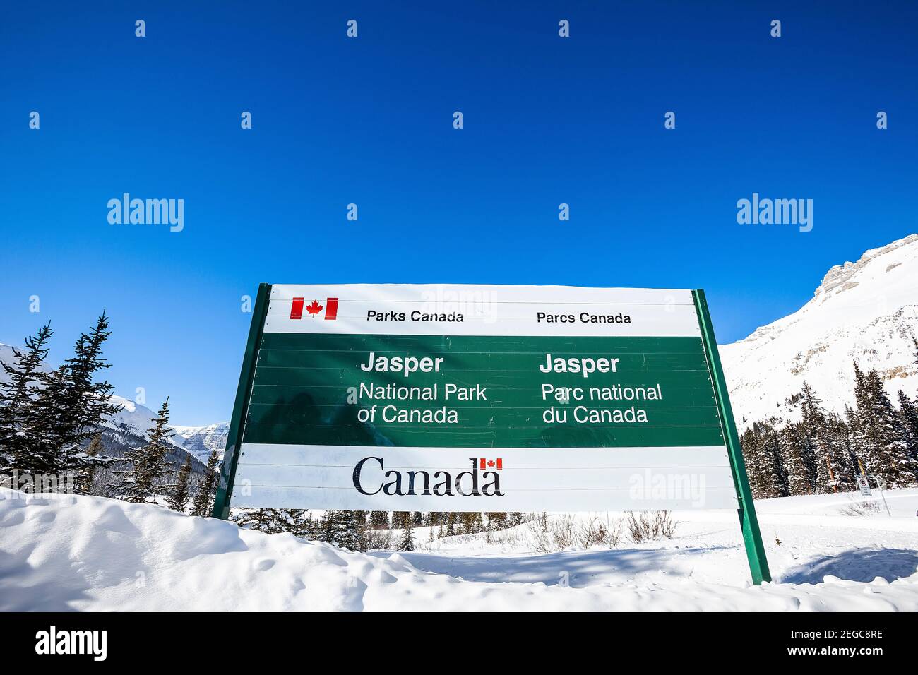 Canadian national parks sign hi-res stock photography and images - Alamy