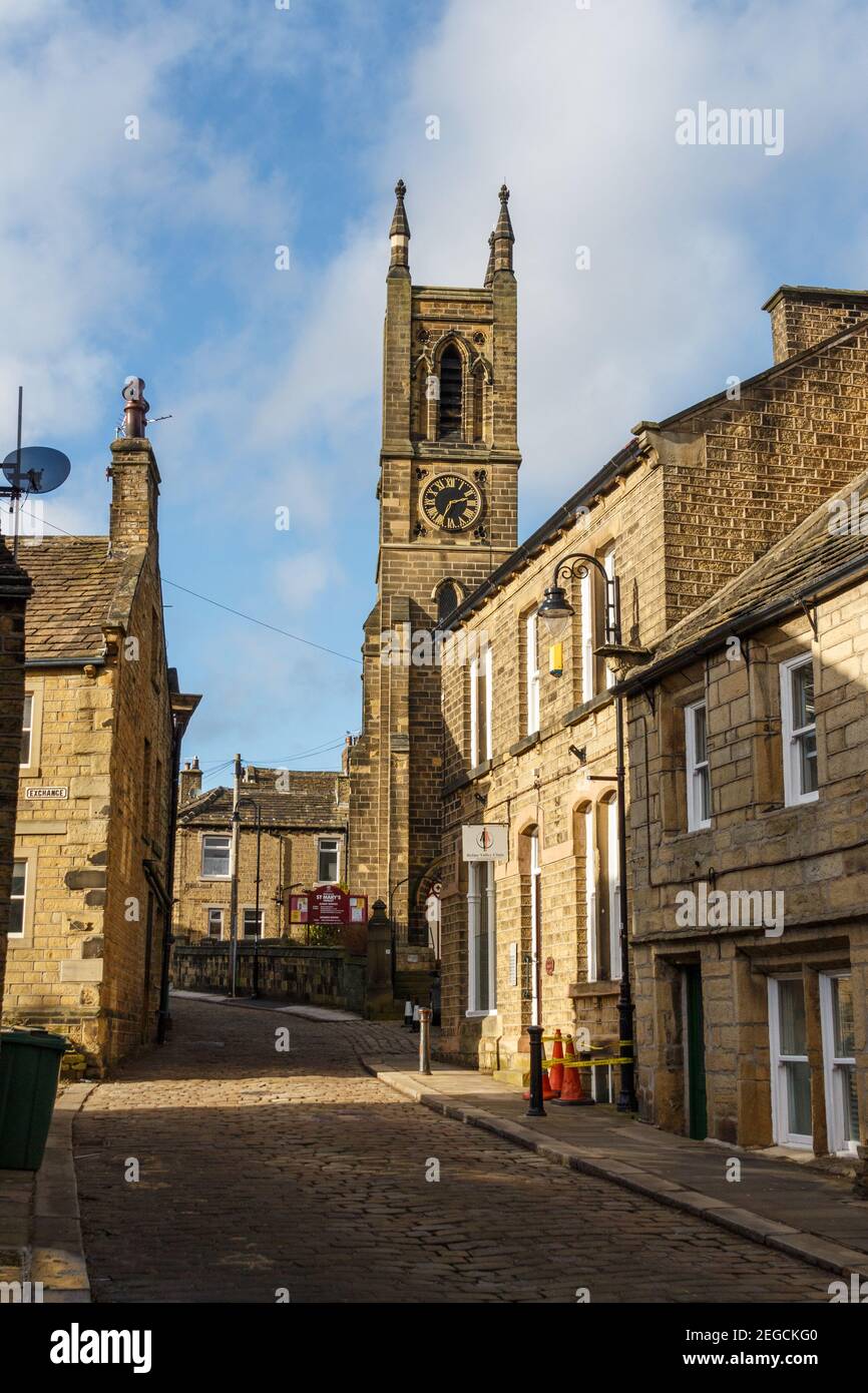 Honley village hi-res stock photography and images - Alamy