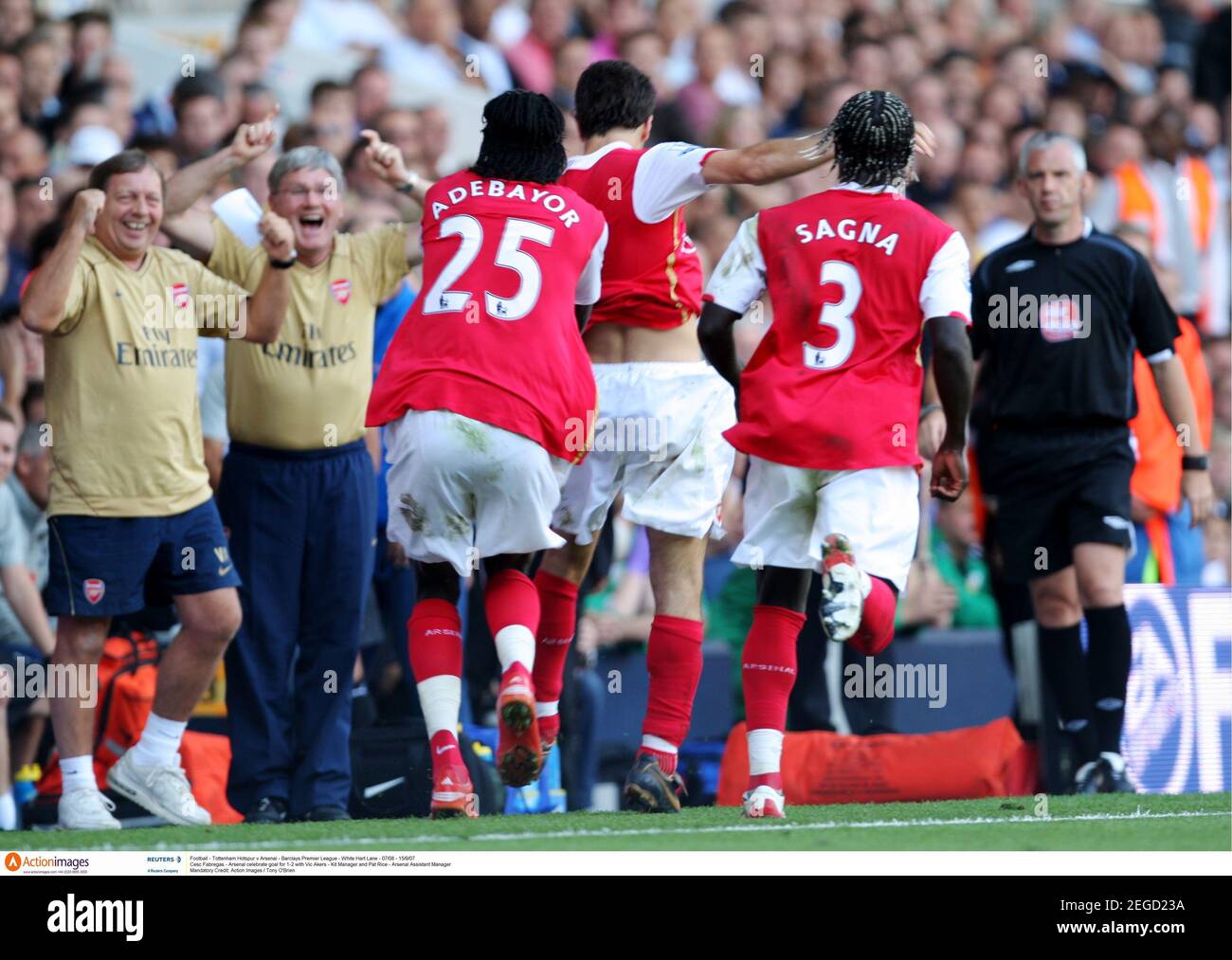 Tony hart and pat hi-res stock photography and images - Alamy