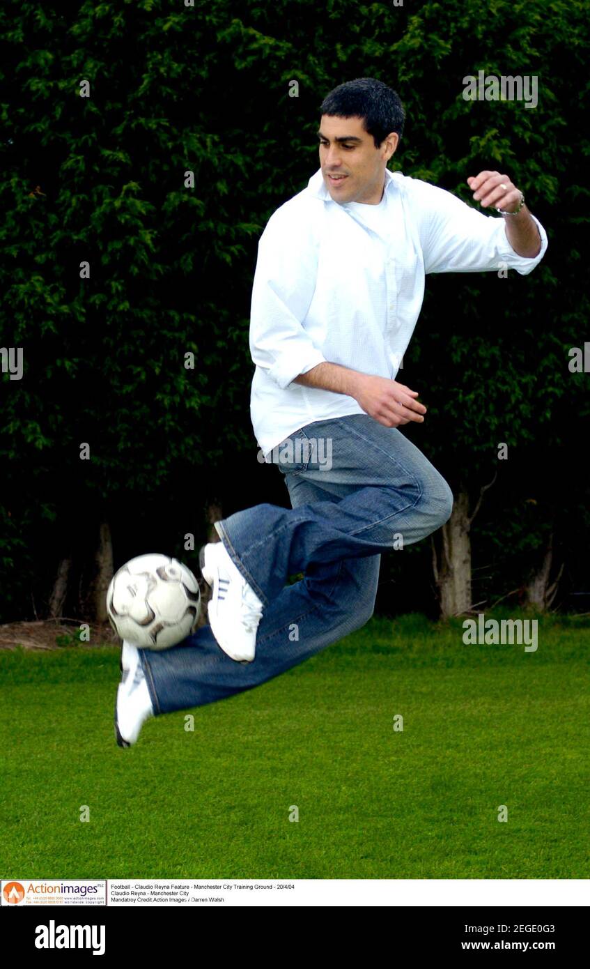 Football Claudio Reyna High Resolution Stock Photography and Images - Alamy
