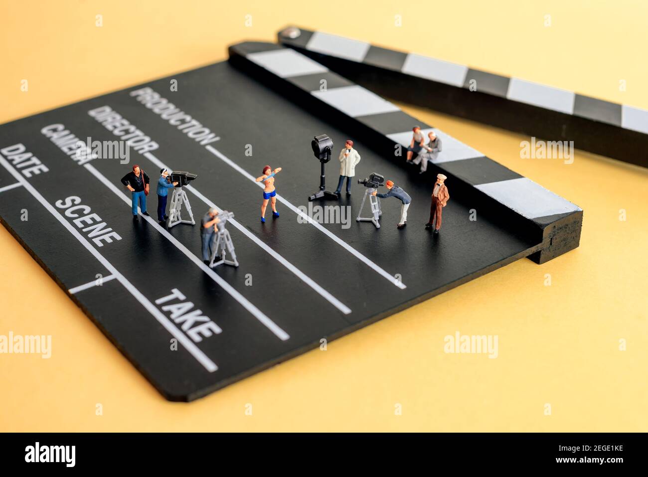 Making of figurines hi-res stock photography and images - Alamy