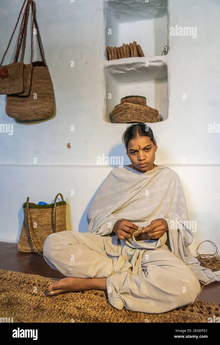 Stern expression hi-res stock photography and images - Alamy