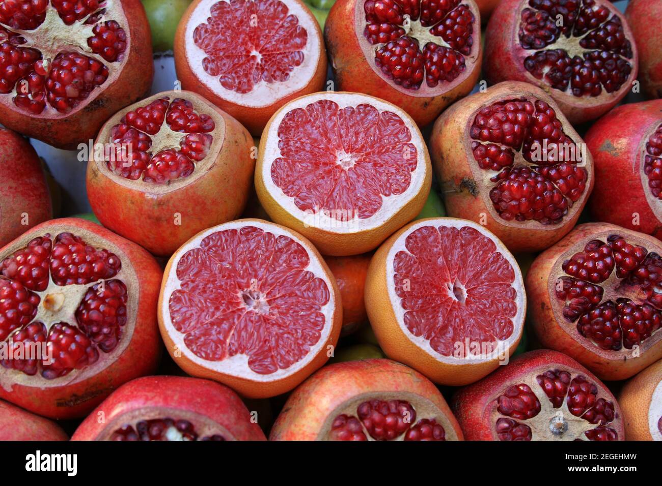 Kirmizi meyveler hi-res stock photography and images - Alamy