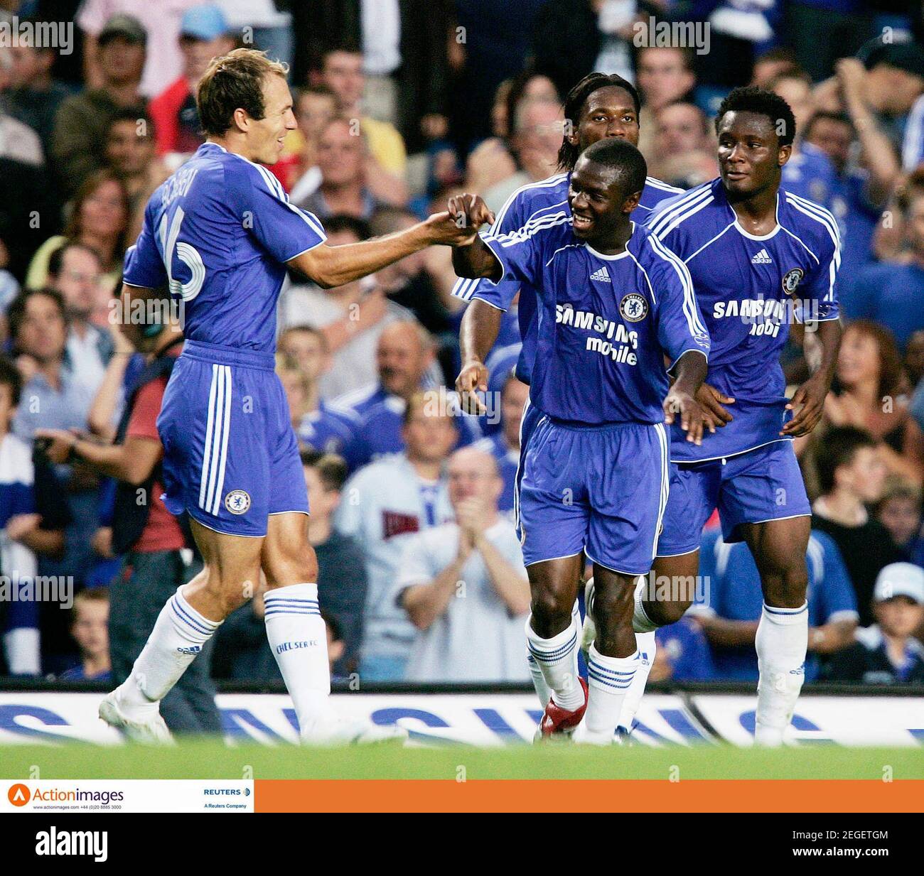 Chelsea v celtic hi-res stock photography and images - Alamy