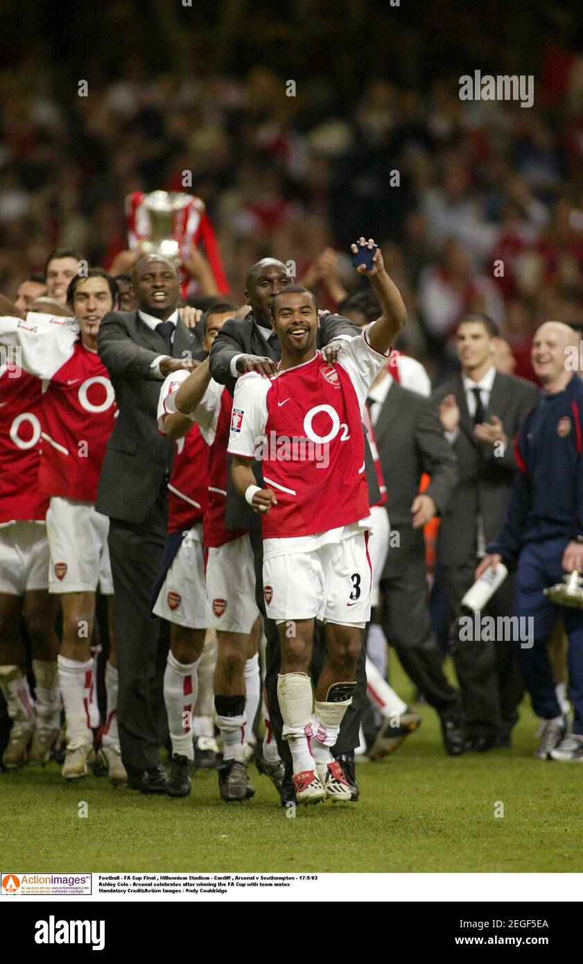 Arsenal and andy cole hi-res stock photography and images - Alamy