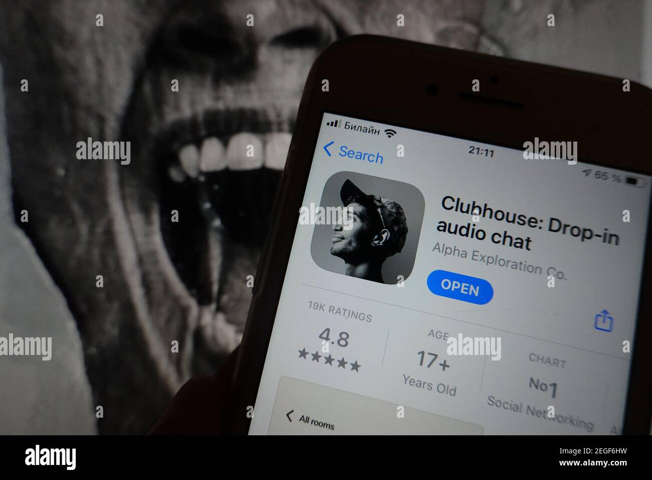 Clubhouse app, social network displayed on the smartphone screen Stock ...