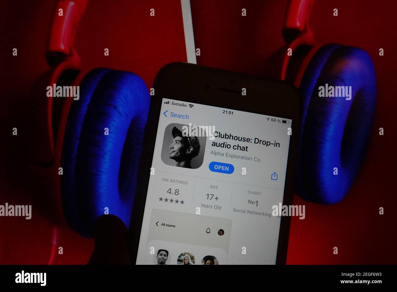 Clubhouse app, social network displayed on the smartphone screen Stock ...
