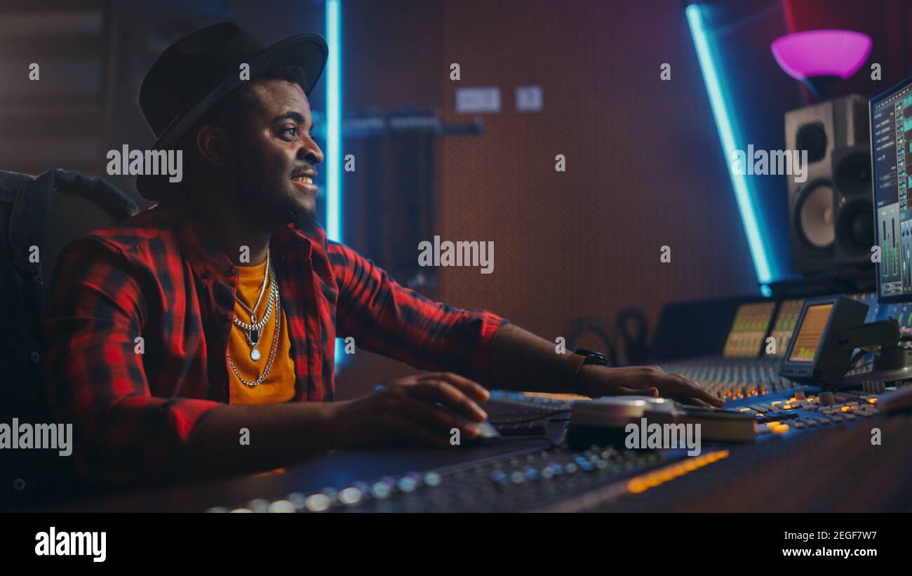 Young black composer hi-res stock photography and images - Alamy