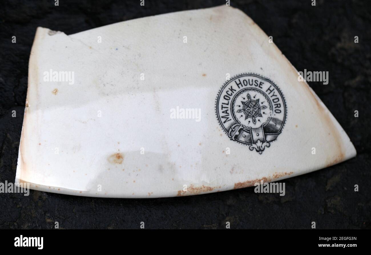 Pottery shard hi-res stock photography and images - Alamy