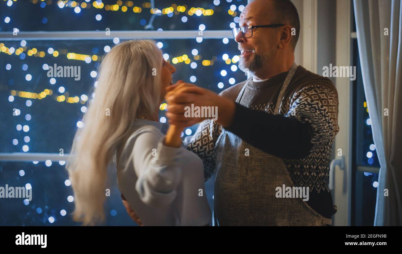 Beautiful Senior Couple in Love Have Romantic Evening, Dancing in ...