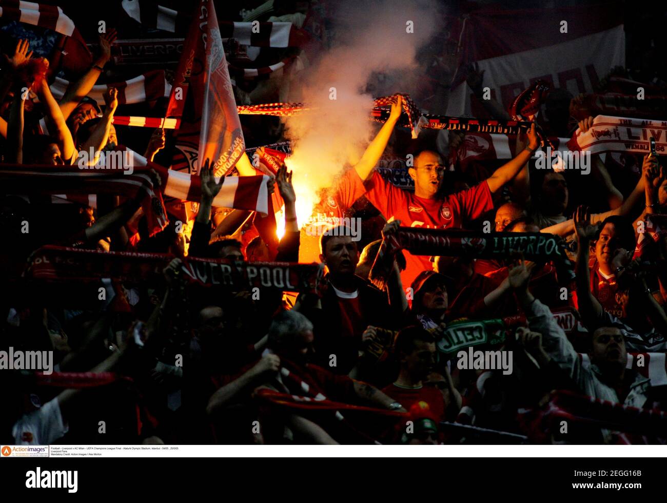 Ataturk olympic stadium liverpool fans hi-res stock photography and ...