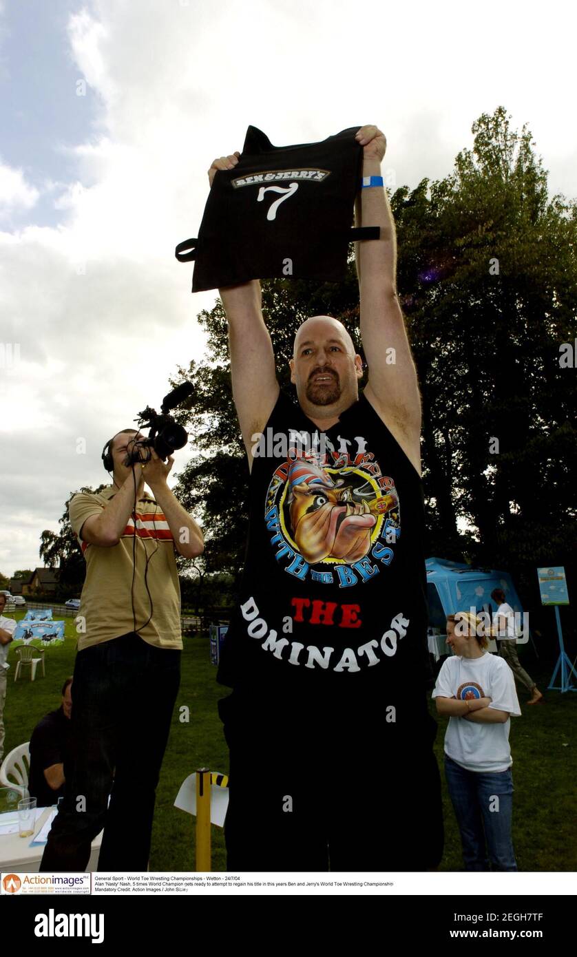 World toe wrestling championships hi-res stock photography and images ...