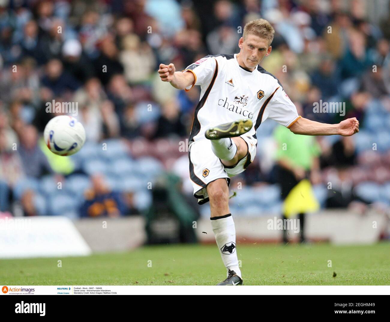 Wolverhampton wanderers daniel jones hi-res stock photography and ...
