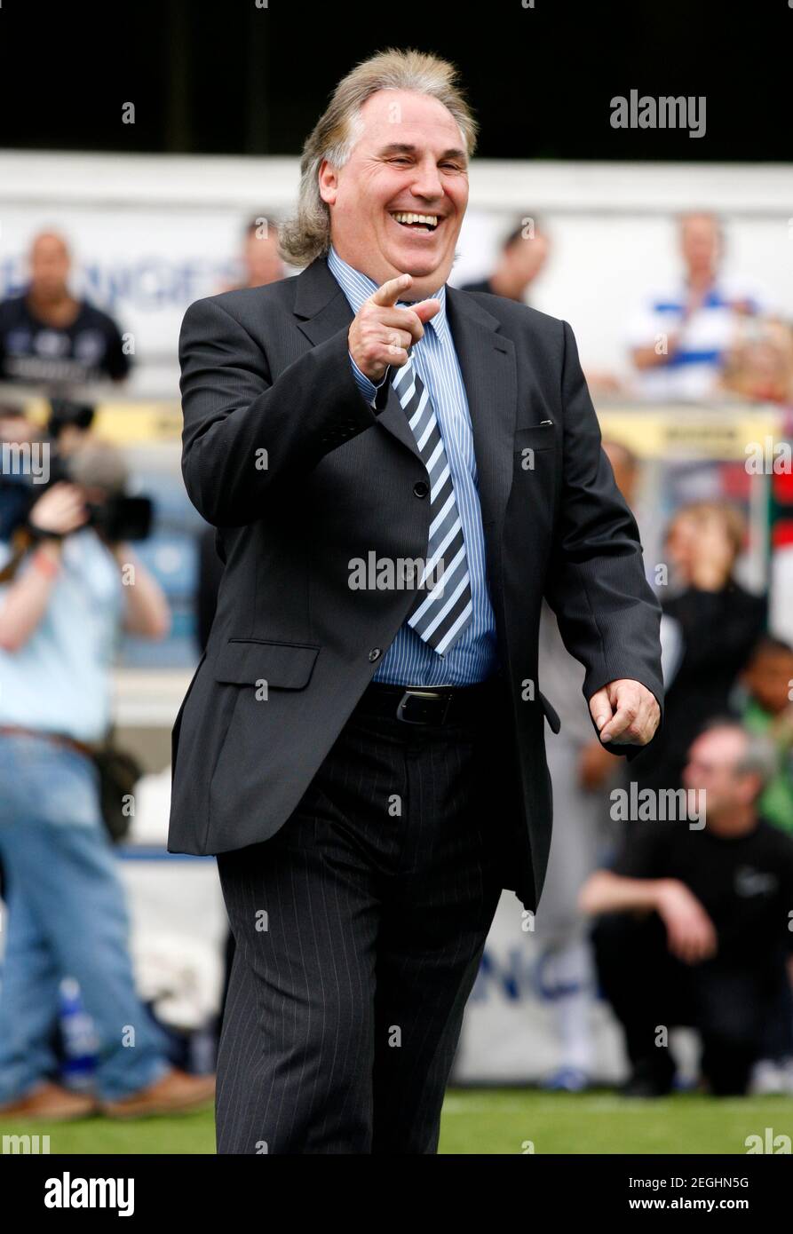 Gerry francis qpr manager hi-res stock photography and images - Alamy