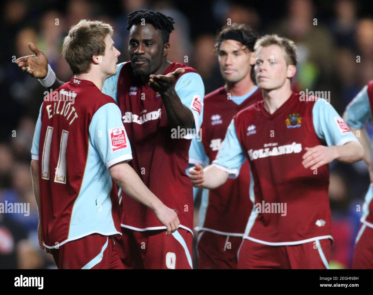Burnleys chris eagles l and ade akinbiyi hi-res stock photography and ...
