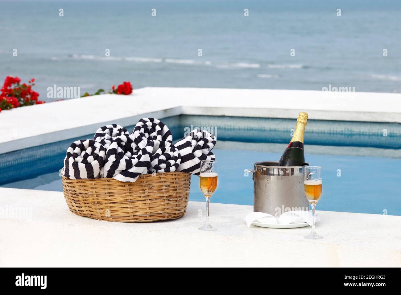 Caribbean pool party hi-res stock photography and images - Alamy