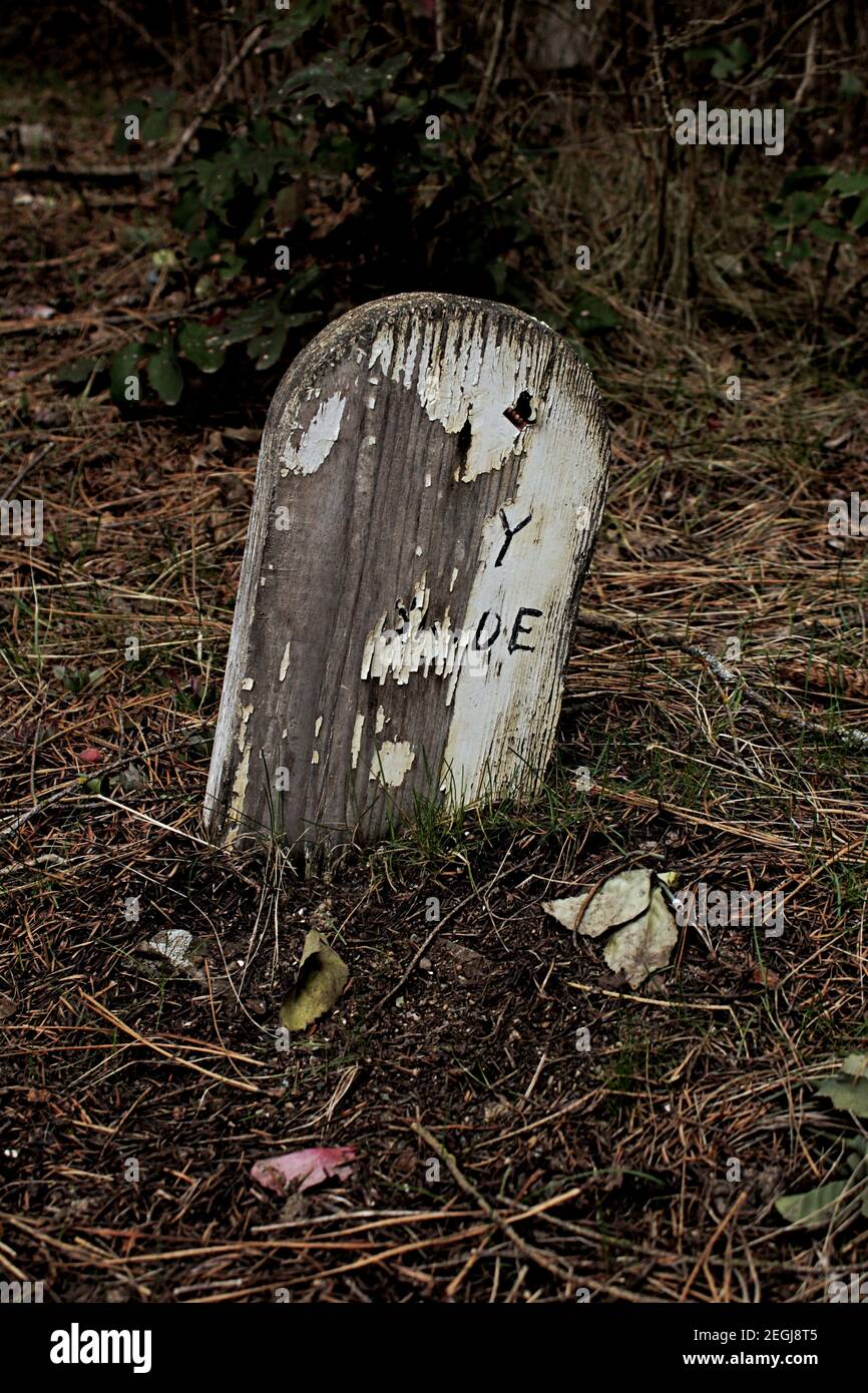 Ghost cemetery hi-res stock photography and images - Alamy